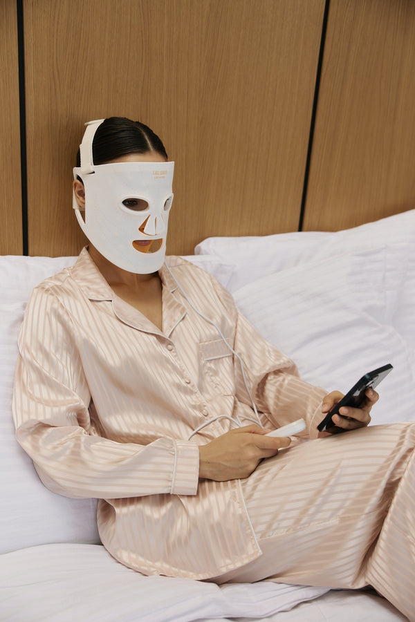 LUMI Light Therapy Mask: Is It Worth the Hype? – Japan LL Skin Tech Co ...